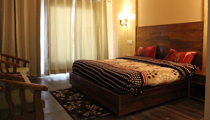 Auli Hotels Best Place to Stay Room Details of Himalayan Cedar Auli ...